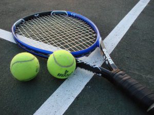 Difference Between Tennis and Badminton | Difference Between | Tennis ...