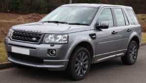 Difference Between Land Rover and Range Rover | Difference Between ...