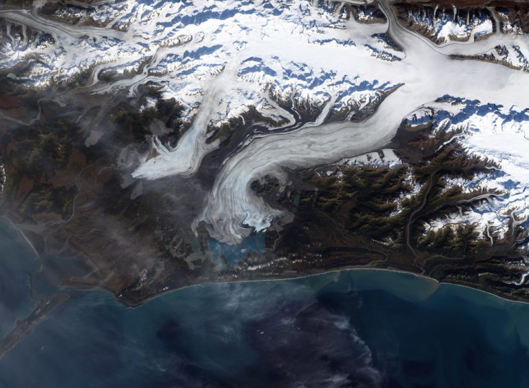 Difference Between Sea Ice and Land Ice | Difference Between | Sea Ice ...