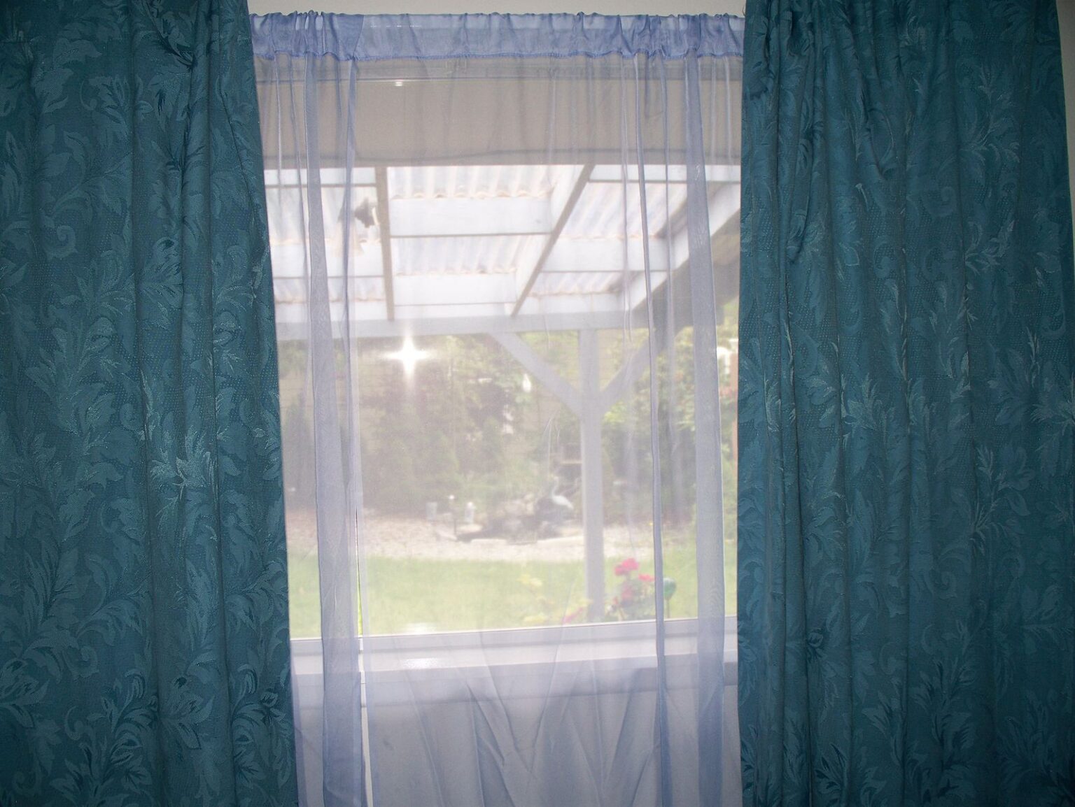 Difference Between Blackout Curtains and Sheer Curtains | Difference Between | Blackout Curtains ...