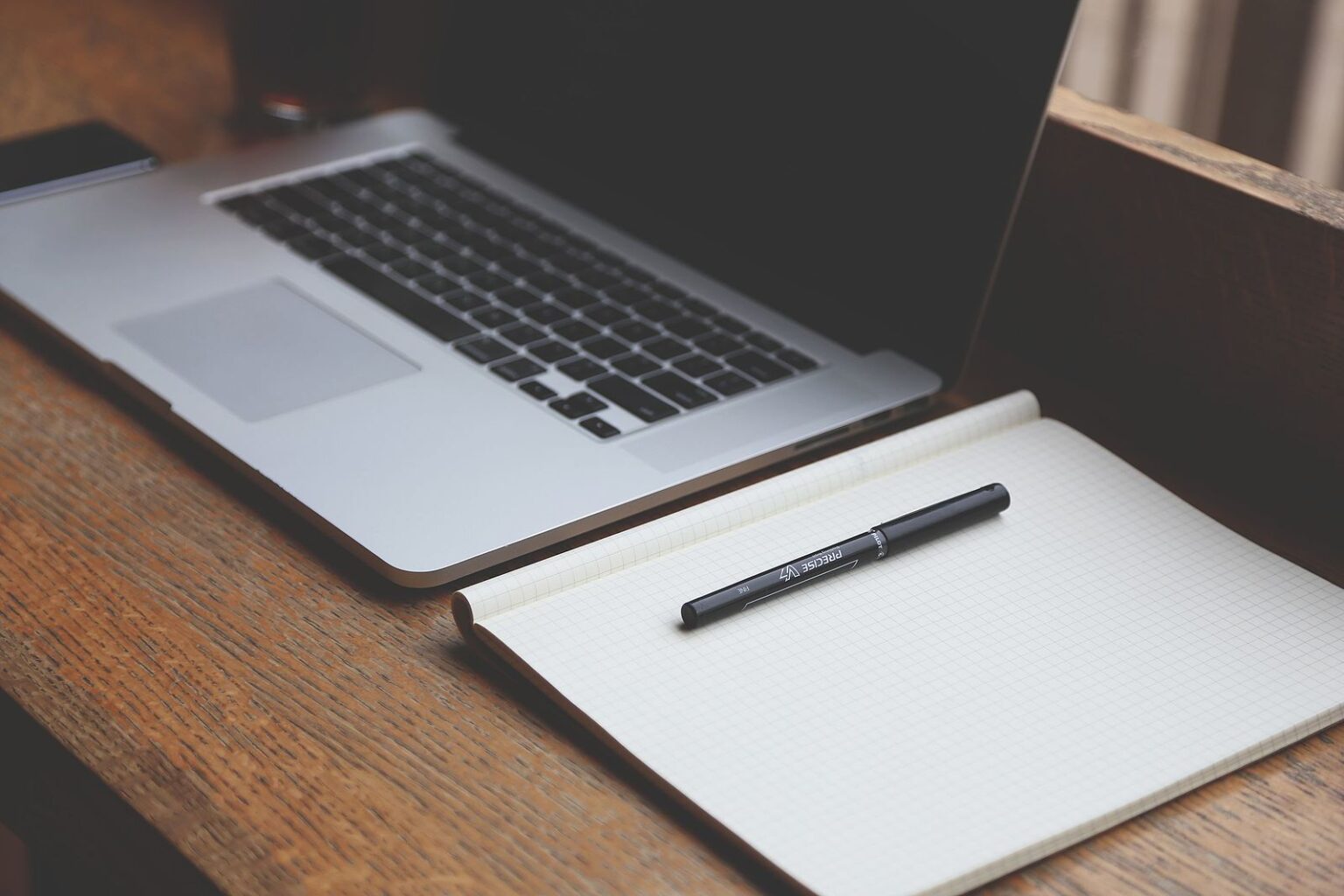 Difference Between Ultrabook and Notebook | Difference Between ...
