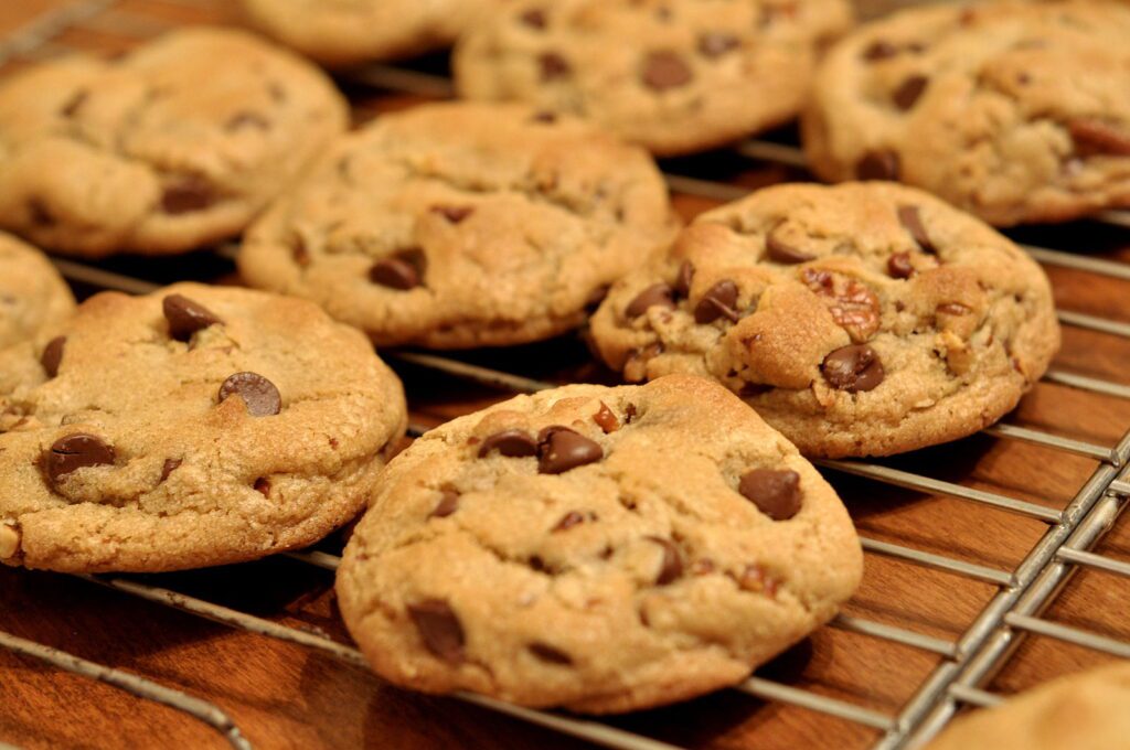 Difference Between Cookies and Biscuits | Difference Between | Cookies ...
