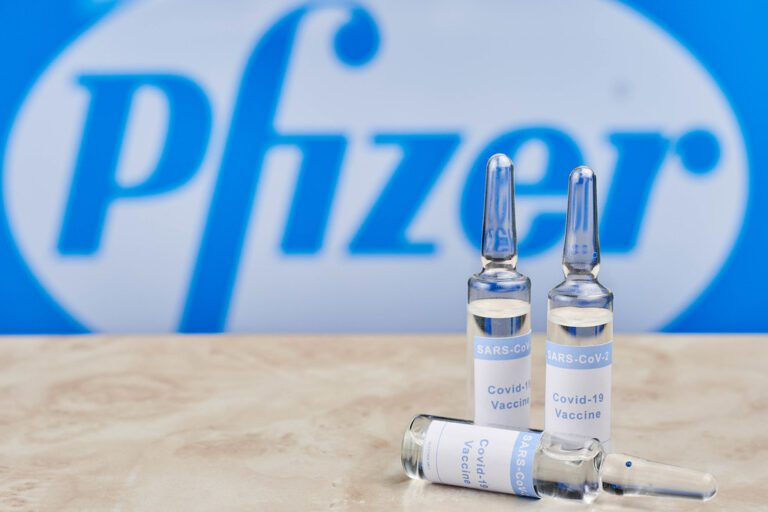 Difference Between AstraZeneca and Pfizer | Difference Between ...