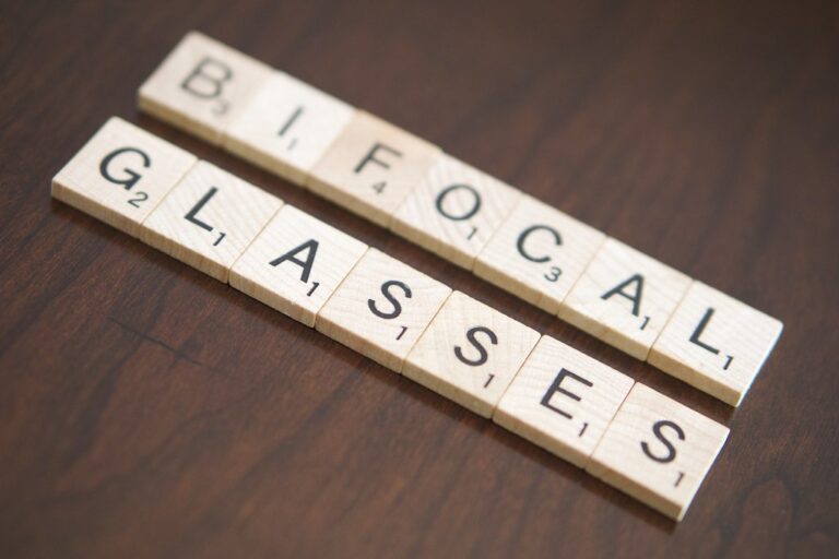 Difference Between Bifocal and Single Vision | Difference Between ...